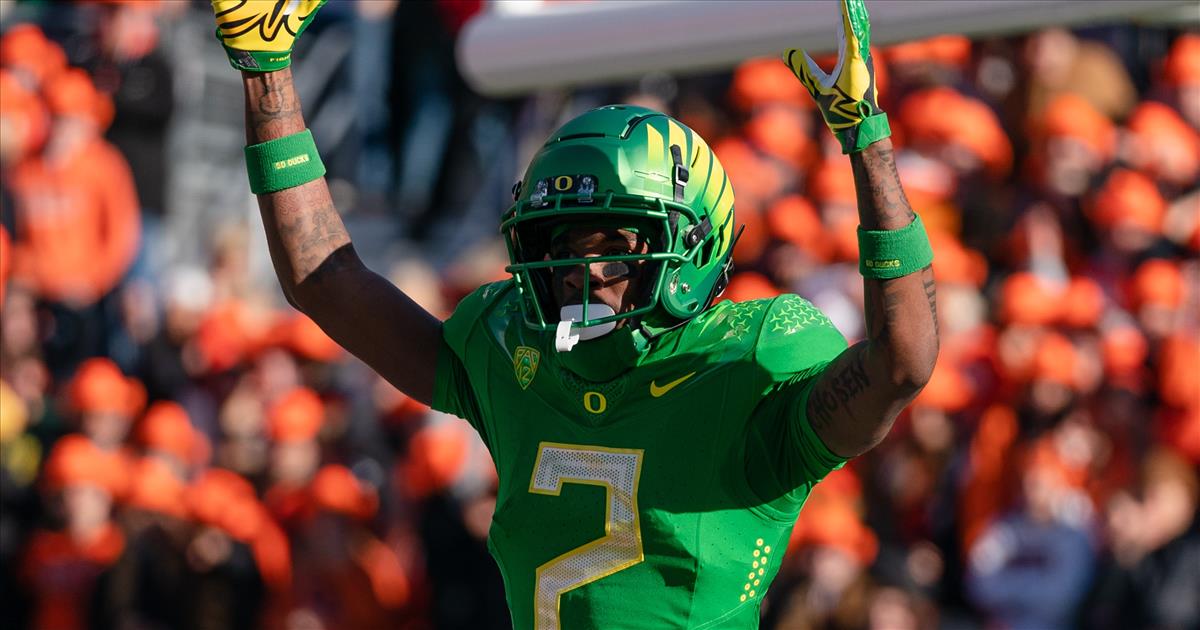 Miami targeting Oregon WR transfer who will take OV this weekend