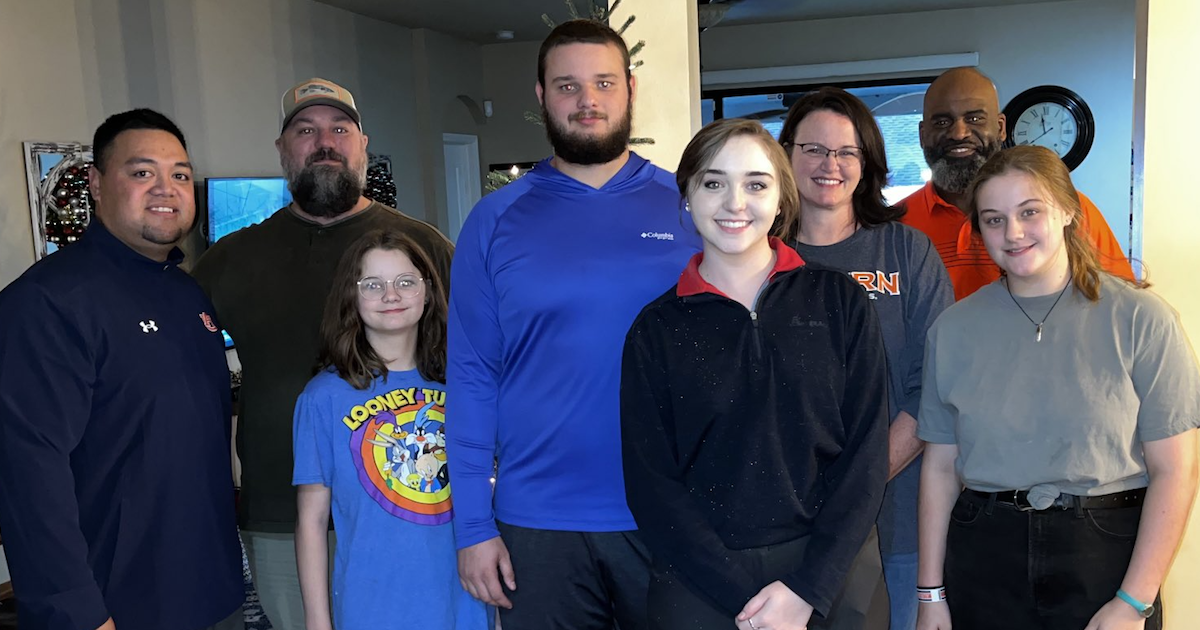 OL commit Clay Wedin has in-home with 2 Auburn coaches