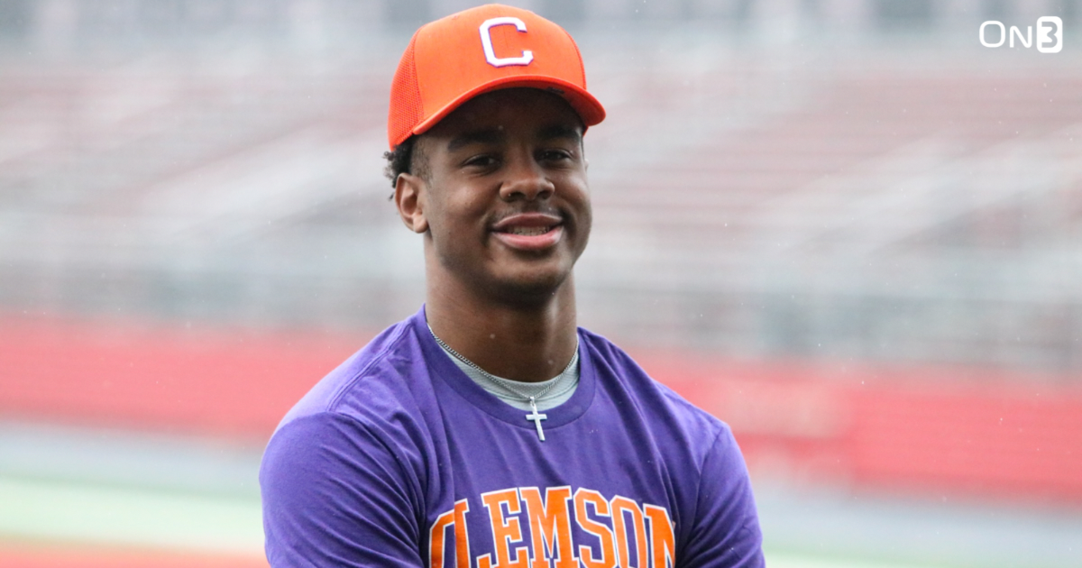 2023 CB Khalil Barnes commits to Clemson: 'It was a no brainer'