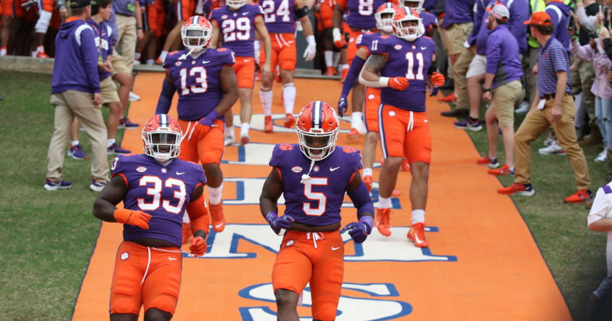 Clemson football: DL Tyler Davis, Ruke Orhorhoro returning