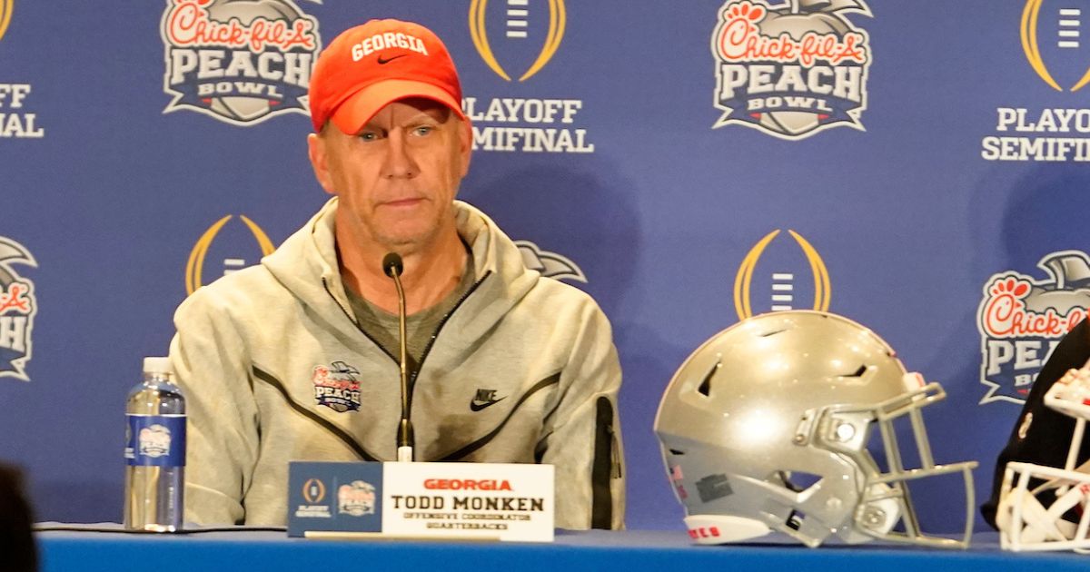 Todd Monken, Stetson Bennett dive into Georgia offense