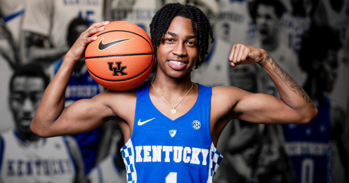 WATCH: John Calipari watches Rob Dillingham work out at OTE - On3