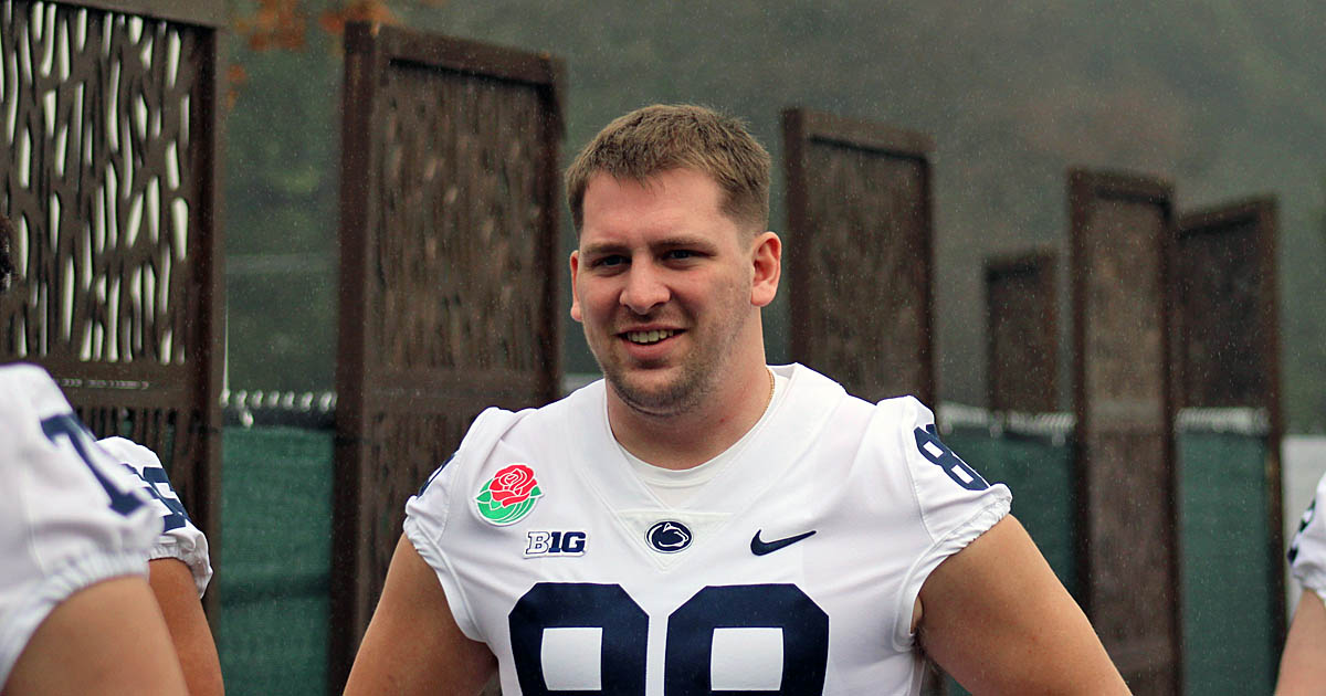 Penn State photo gallery: See Lions enter Rose Bowl media day