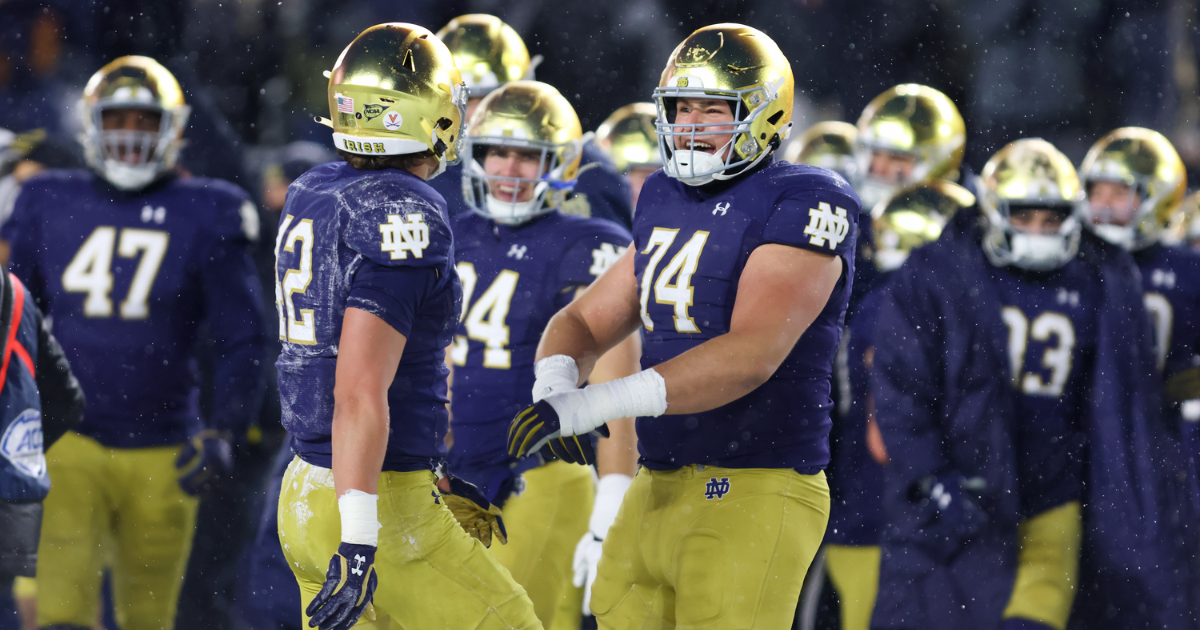 Who will be Notre Dame's starting guards in 2023?