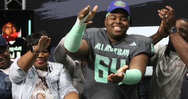 Signing Day Capsule: 4-star OT Caden Jones locks in with Florida