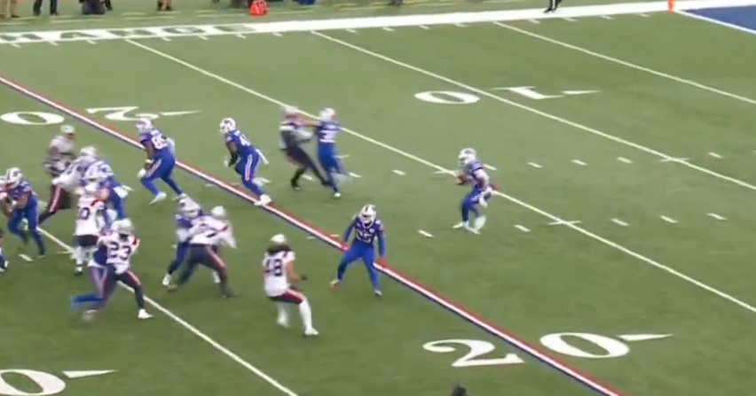 WATCH: Jim Nantz, Tony Romo emotionally call touchdown on first Bills ...