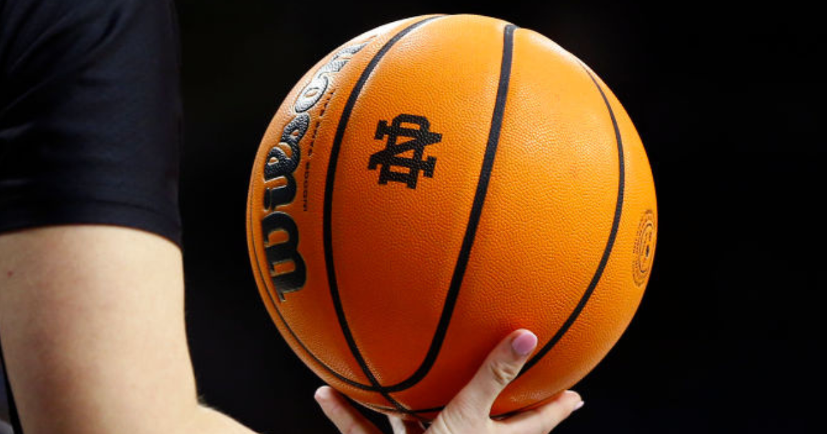 Notre Dame women's basketball adds graduate transfer Anna DeWolfe