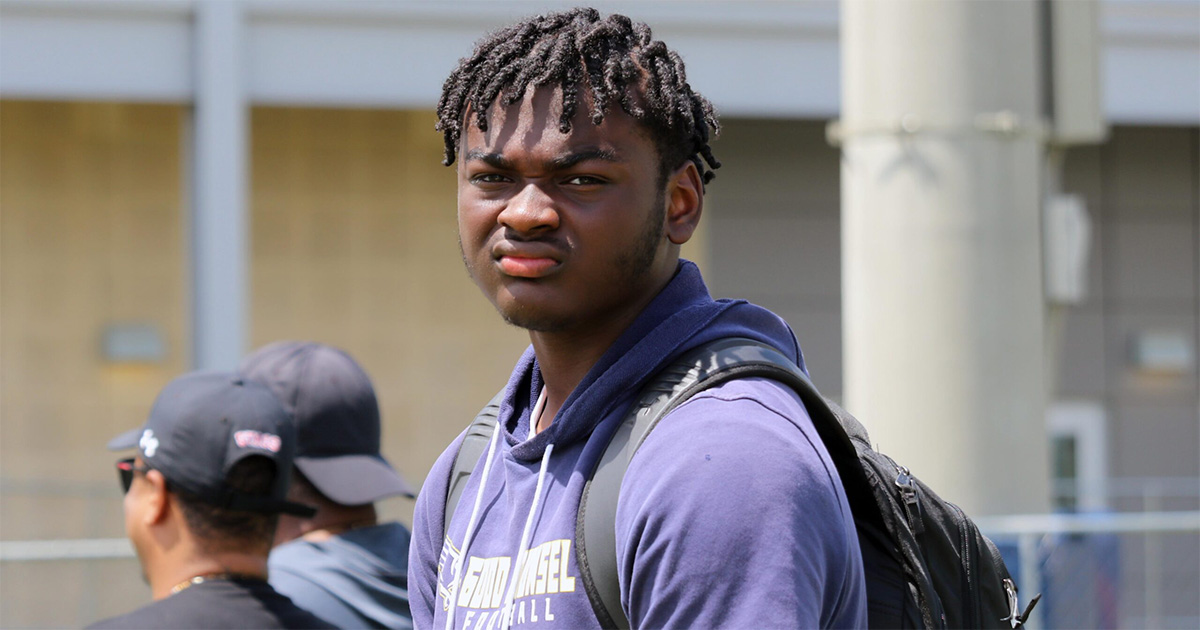 Florida offers 2024 3-star EDGE Darien Mayo - On3