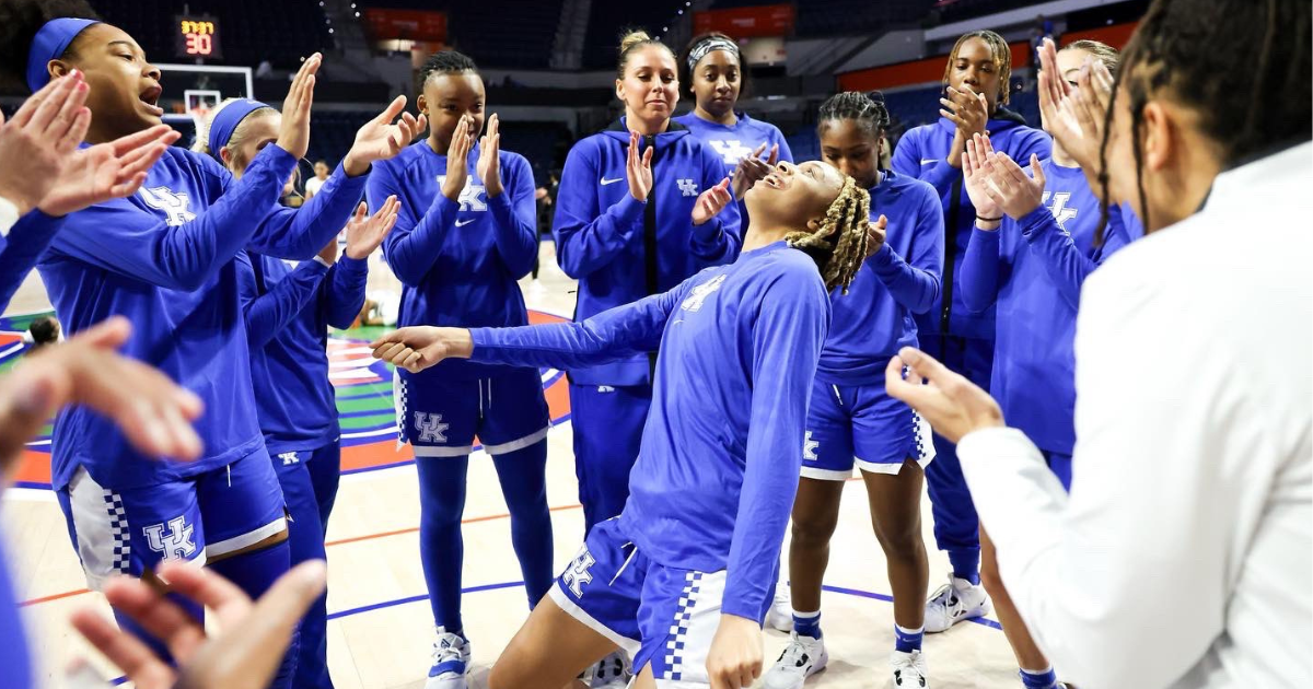 Kentucky Wbb Picks Up First Sec Win In 81 75 Triumph Over Florida