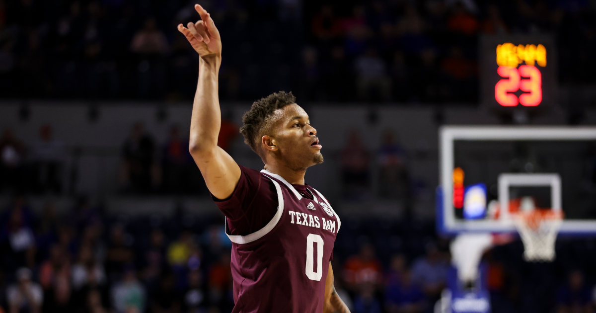 WATCH: Dexter Dennis posterizes Colin Castleton with monster slam dunk ...