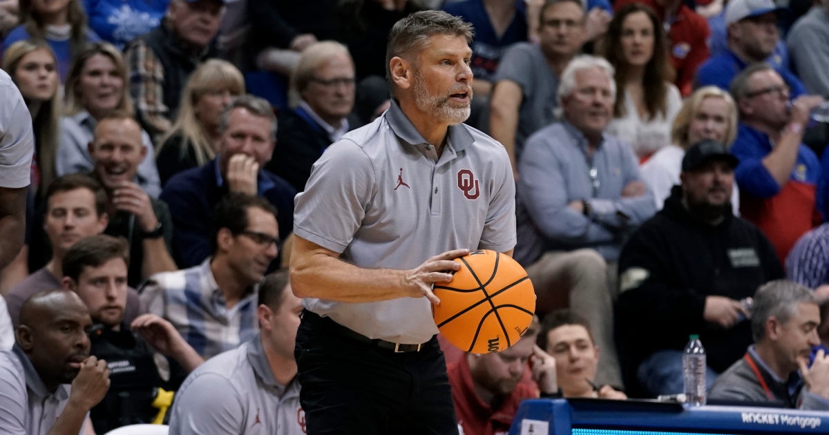 Porter Moser calls for bigs to limit bad fouls - On3