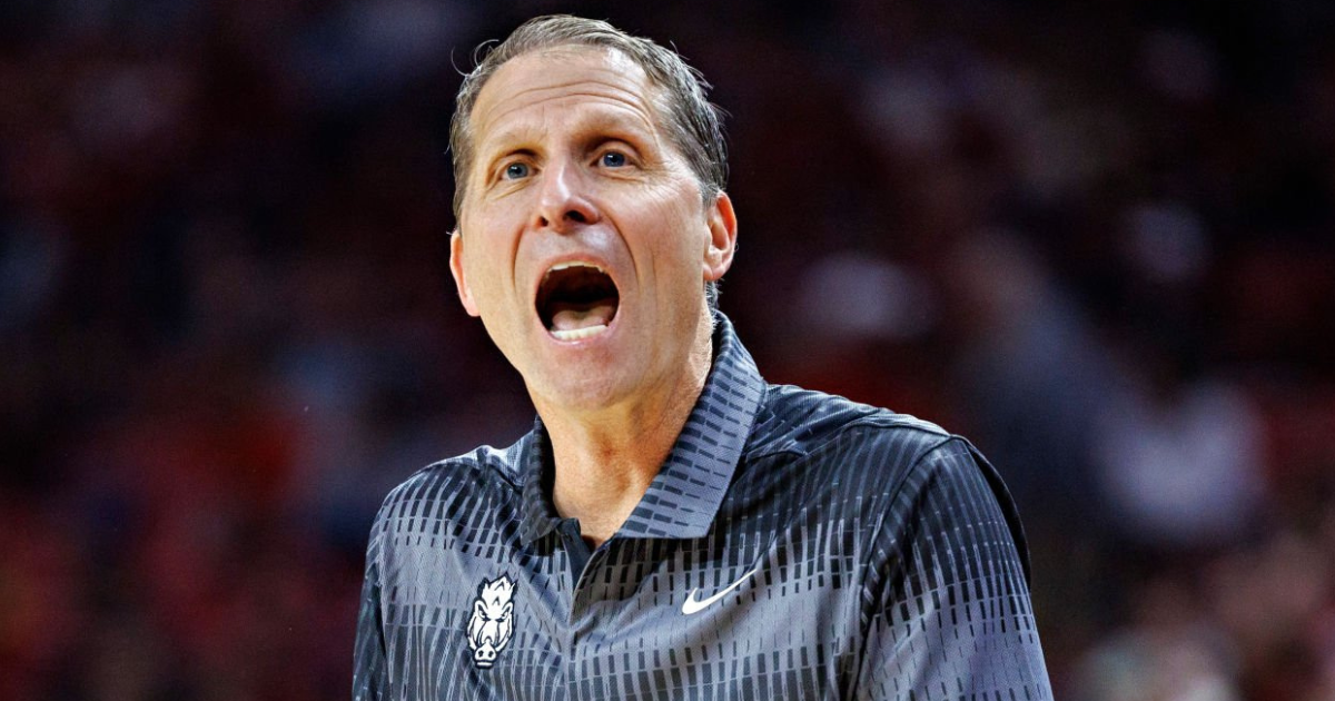 Temple transfer Khalif Battle commits to Arkansas - On3