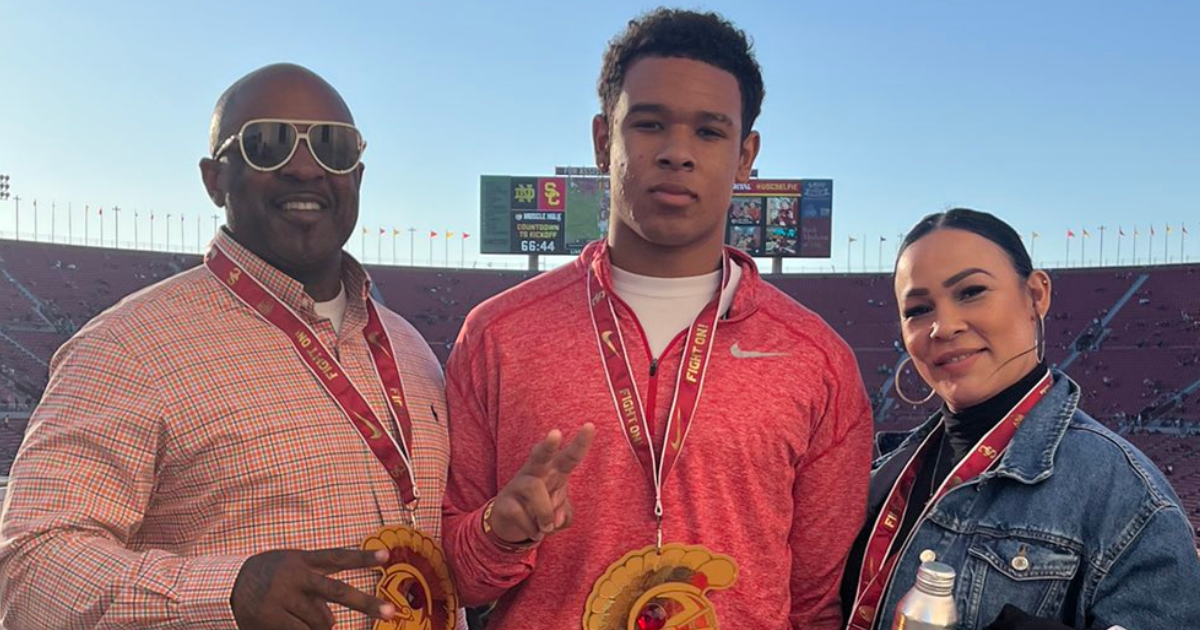 Notre Dame a factor for Jaxson Jones after Washington decommit