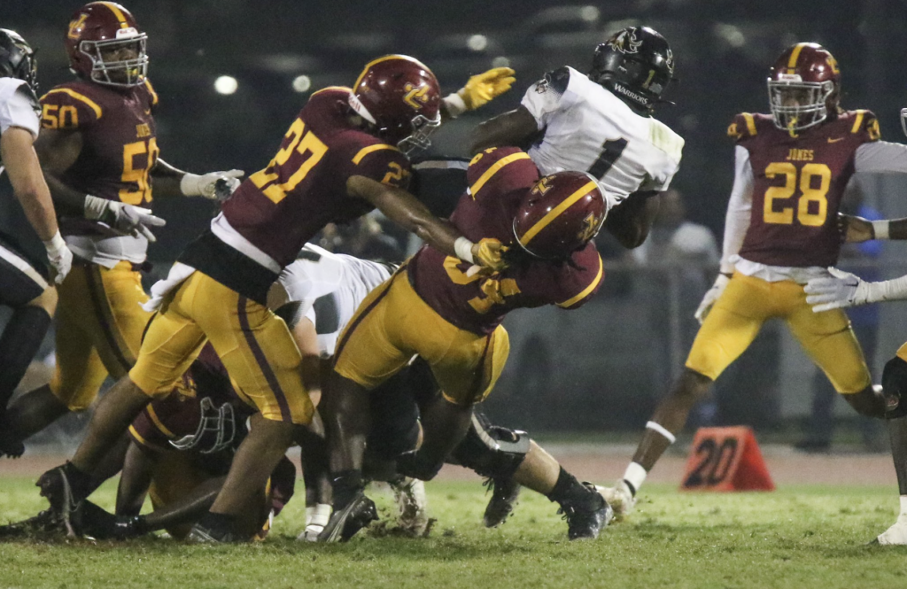 JUCO linebacker Raymond Collins reacts to Ole Miss offer