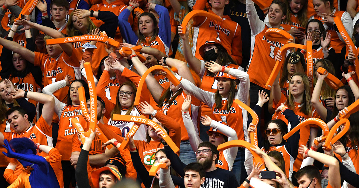 Illinois student section apologizes for actions following Iowa ticket ...