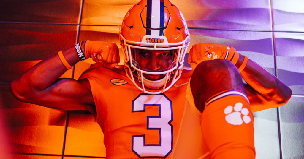 4-star WR Alex Taylor on Clemson: 'I can see myself playing there'