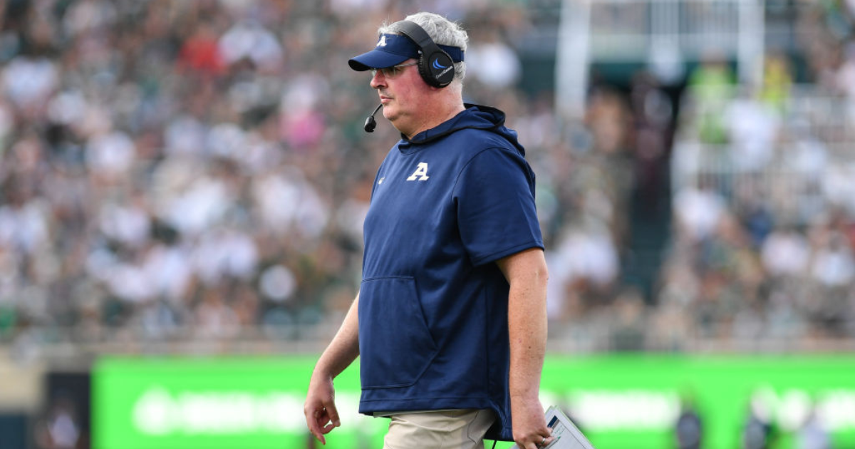 Report: Joe Moorhead stays with Akron, signs contract extension - On3