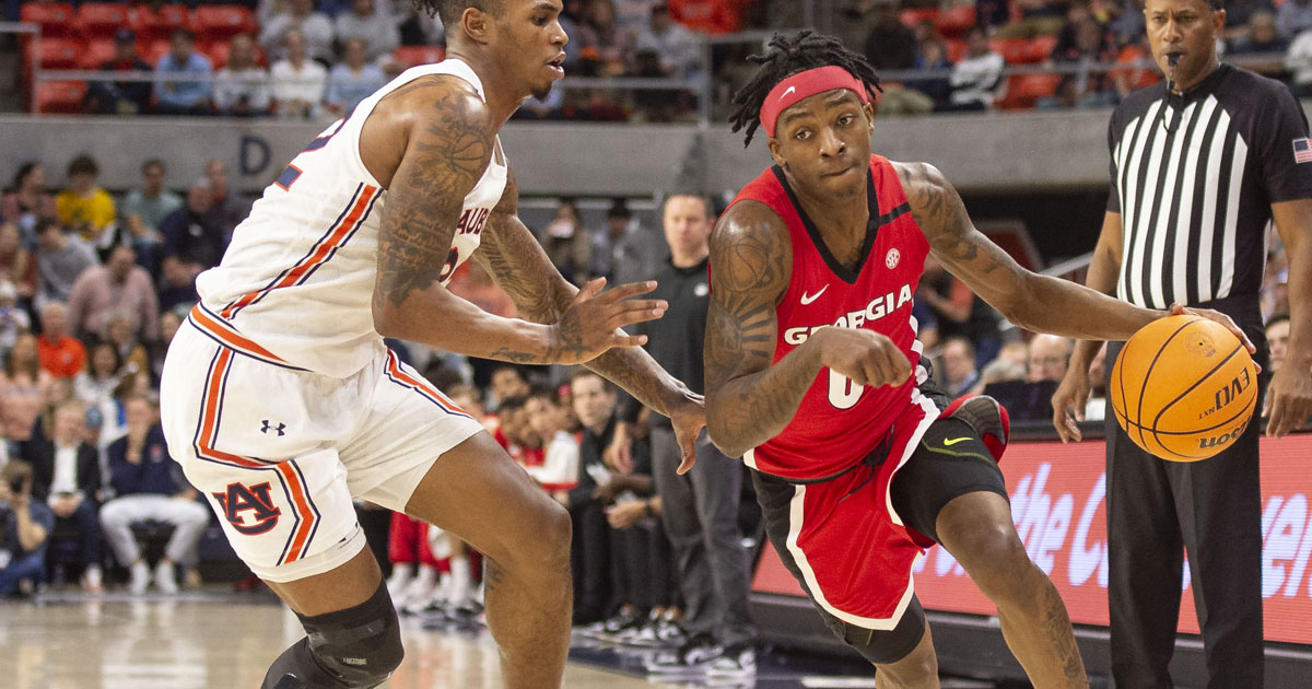 Mike White defends Terry Roberts after rough performance vs. LSU