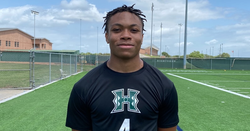 4-star WR Zion Kearney sets pair of spring visits, names Top 6