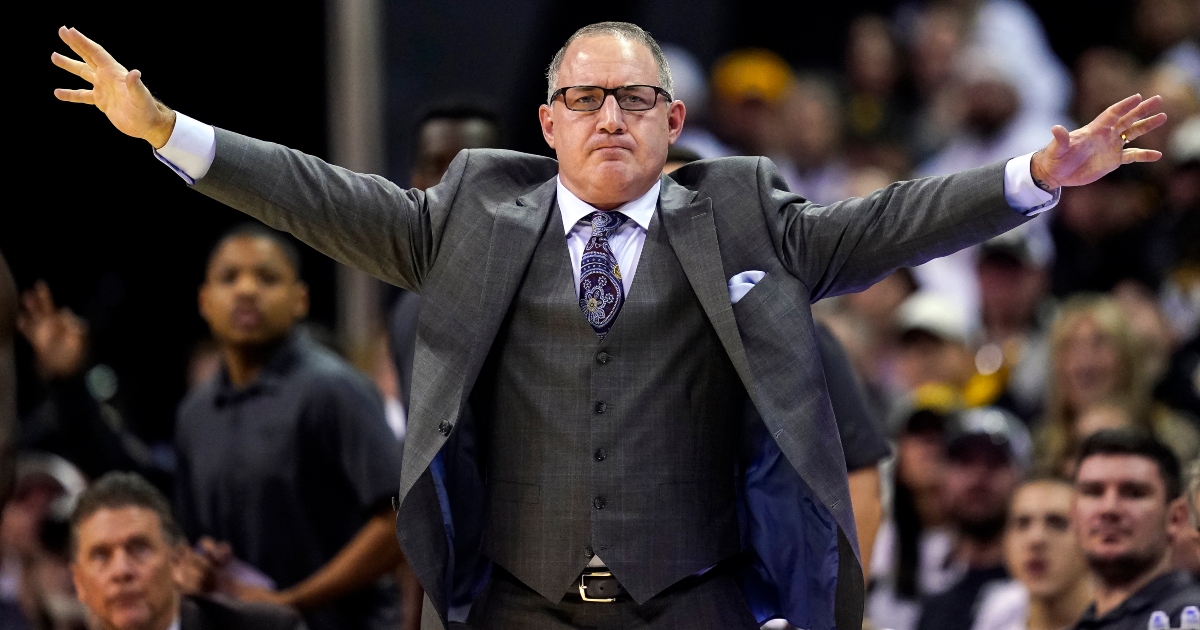 Buzz Williams takes blame for Texas A&M struggles, Arkansas loss - On3