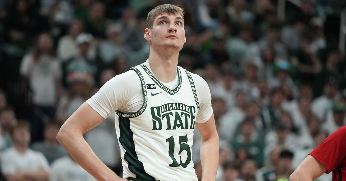 Tom Izzo jokes with media about Carson Cooper injury, provides timeline