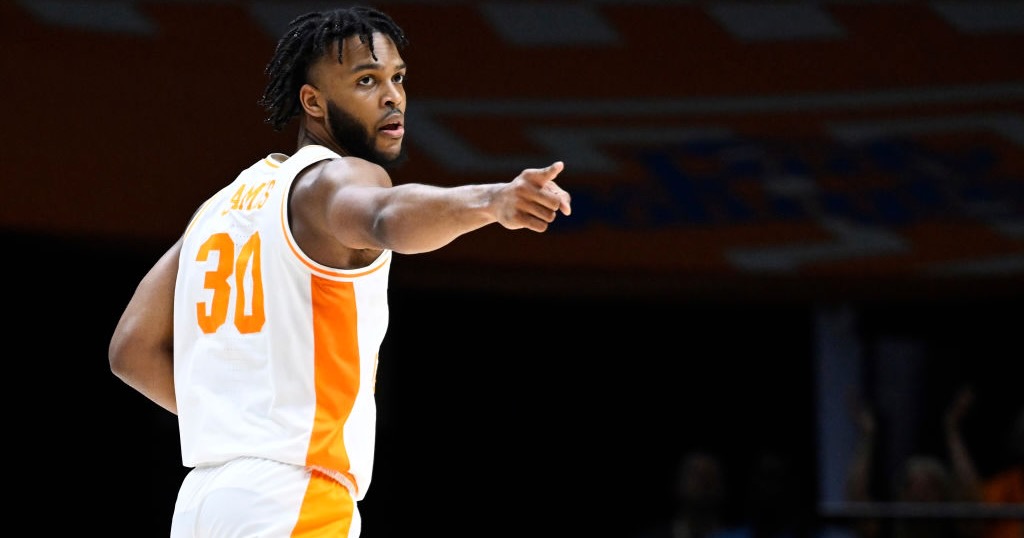 Josiah James shows value for Vols in romp over South Carolina