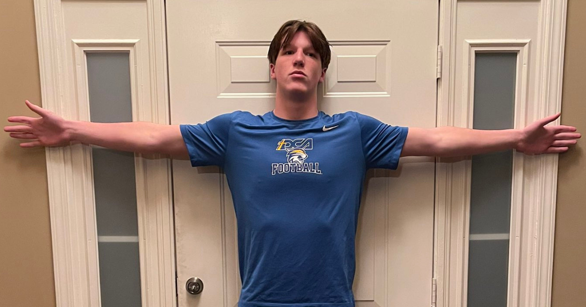 Carson Sneed, '26 tight end, discusses his skills and Vol love