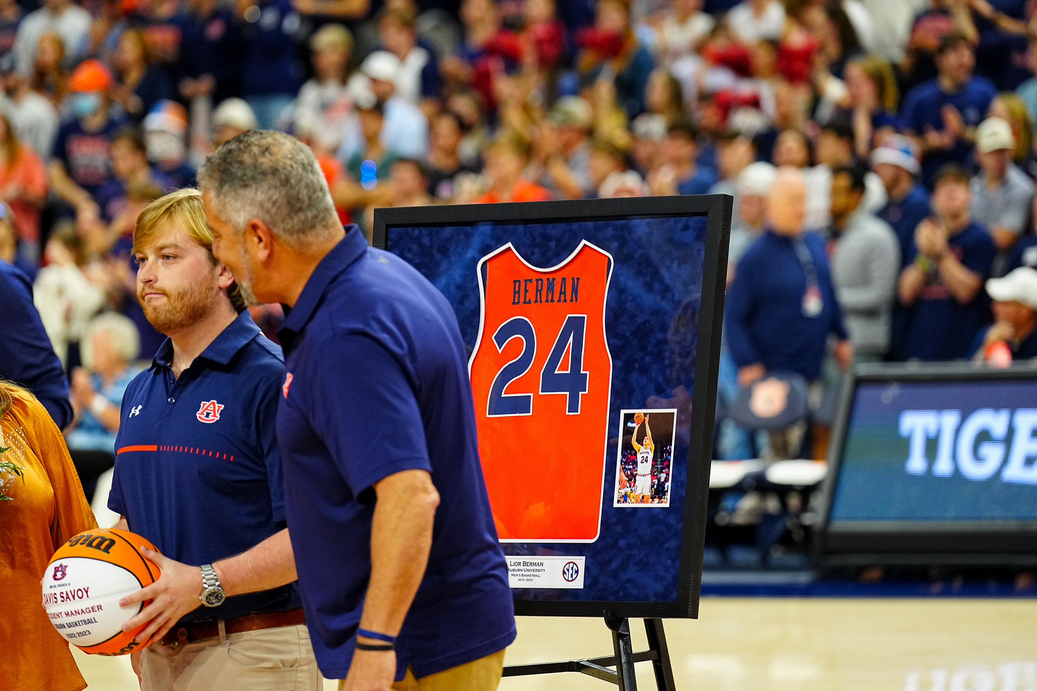 Photos: Auburn defeats No. 12 Tennessee