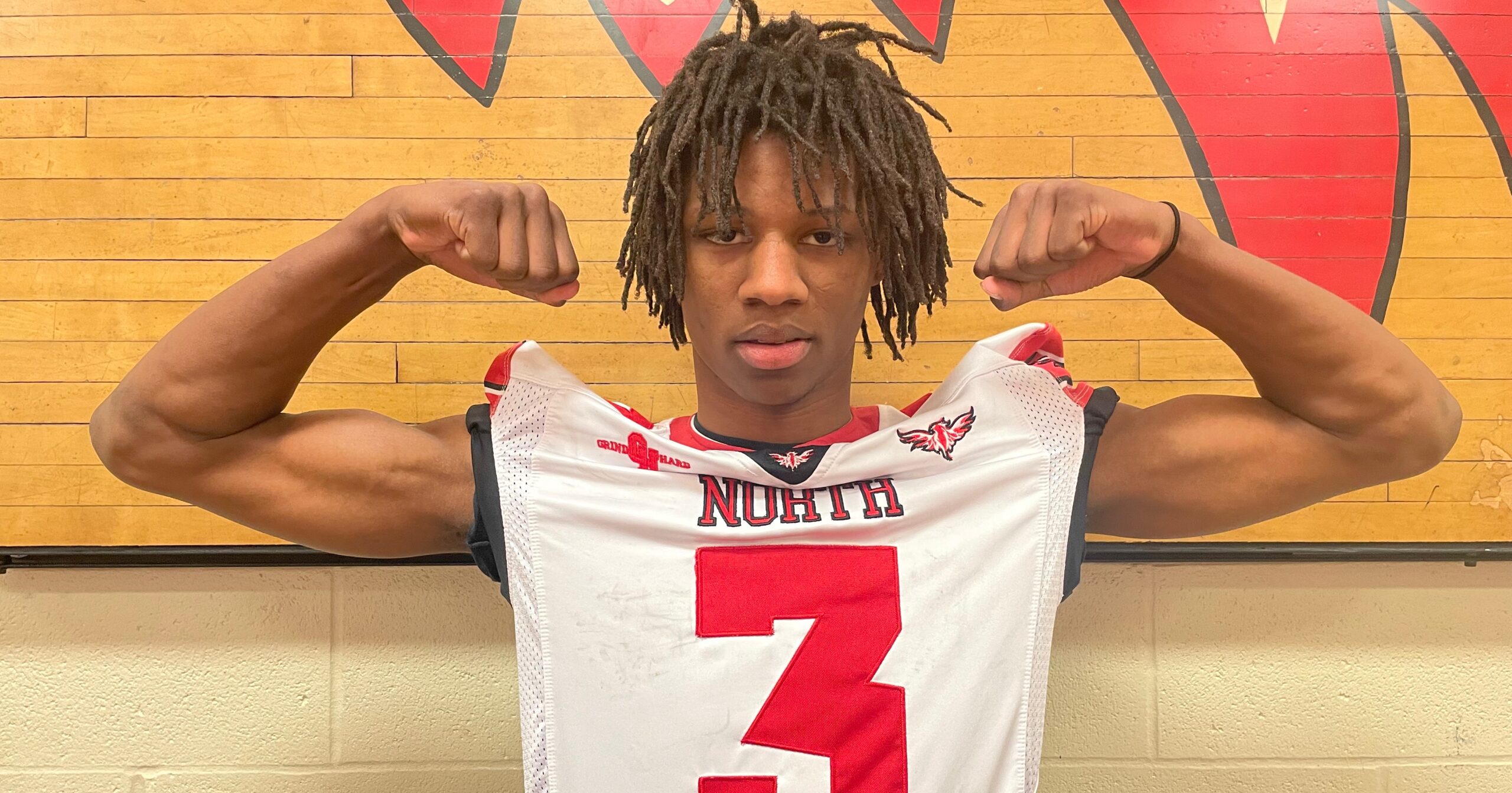 Expert reaction to Tae Johnson's commitment to Notre Dame