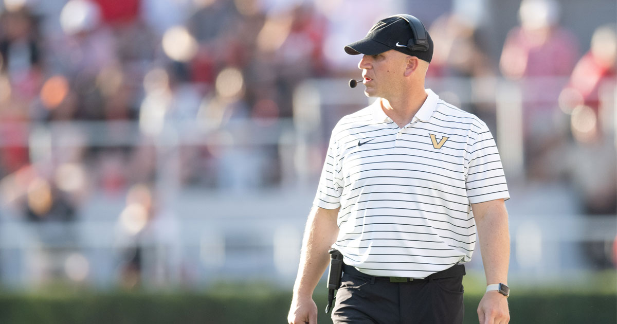 Clark Lea says young players are progressing 'very well' - On3