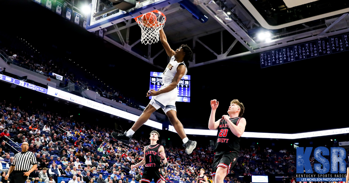 Frederick Douglass dunks all over Martin County in first-ever Sweet 16 win