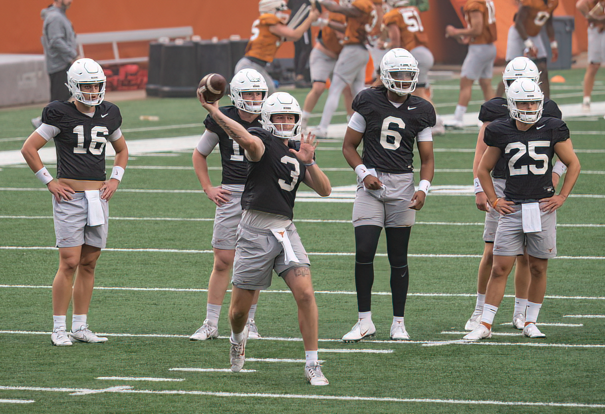 Photo Gallery: Texas practices at DKR after spring break pause - On3