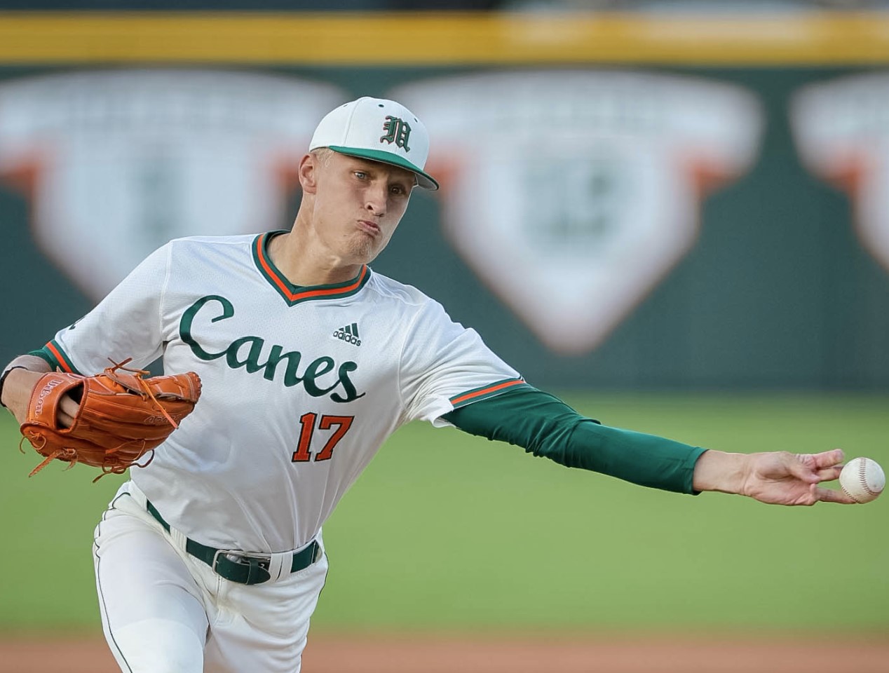 Miami beats FAU in midweek baseball matchup