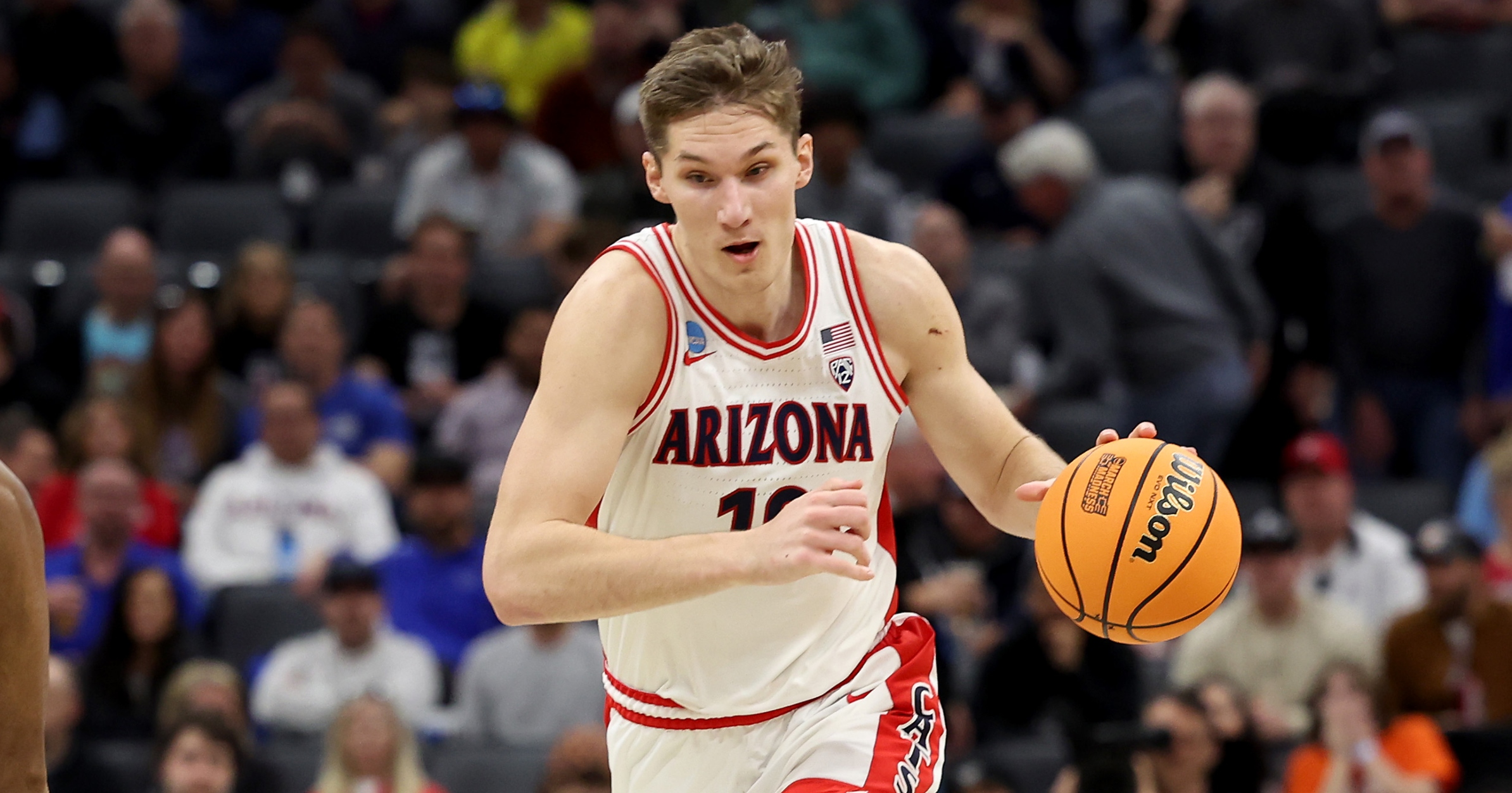 Arizona forward Azuolas Tubelis declares for 2023 NBA Draft