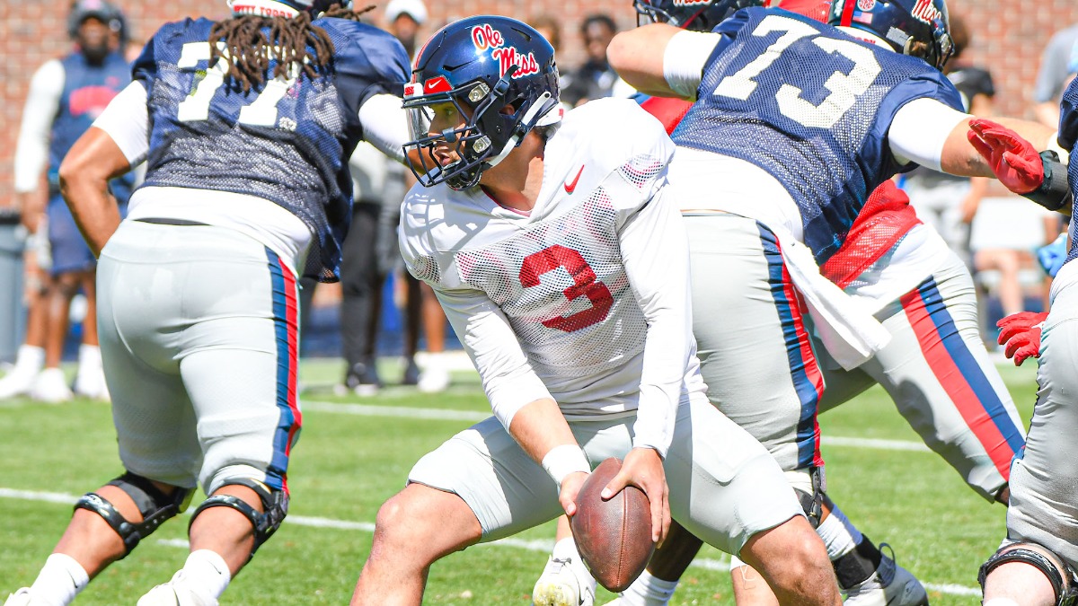 LOOK: Sanders a full participant as Ole Miss scrimmages again