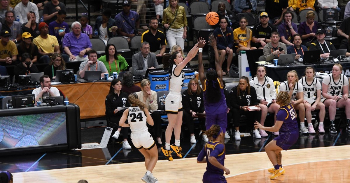 Hawkeyes fall short in the national title game against LSU