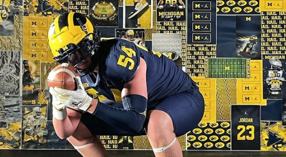Andrew Sprague, 4-star OT, commits to Michigan Wolverines