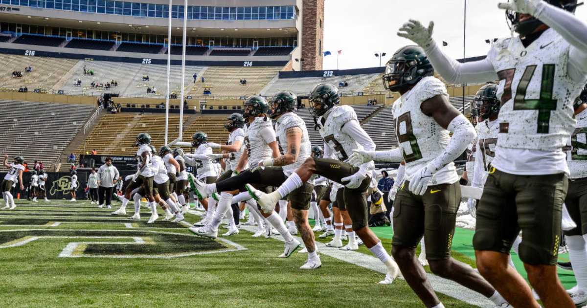 Oregon defensive lineman Treven Ma'ae enters transfer portal - On3