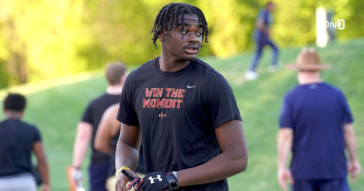 Michigan recruiting: Top 100 EDGE Darien Mayo shares latest