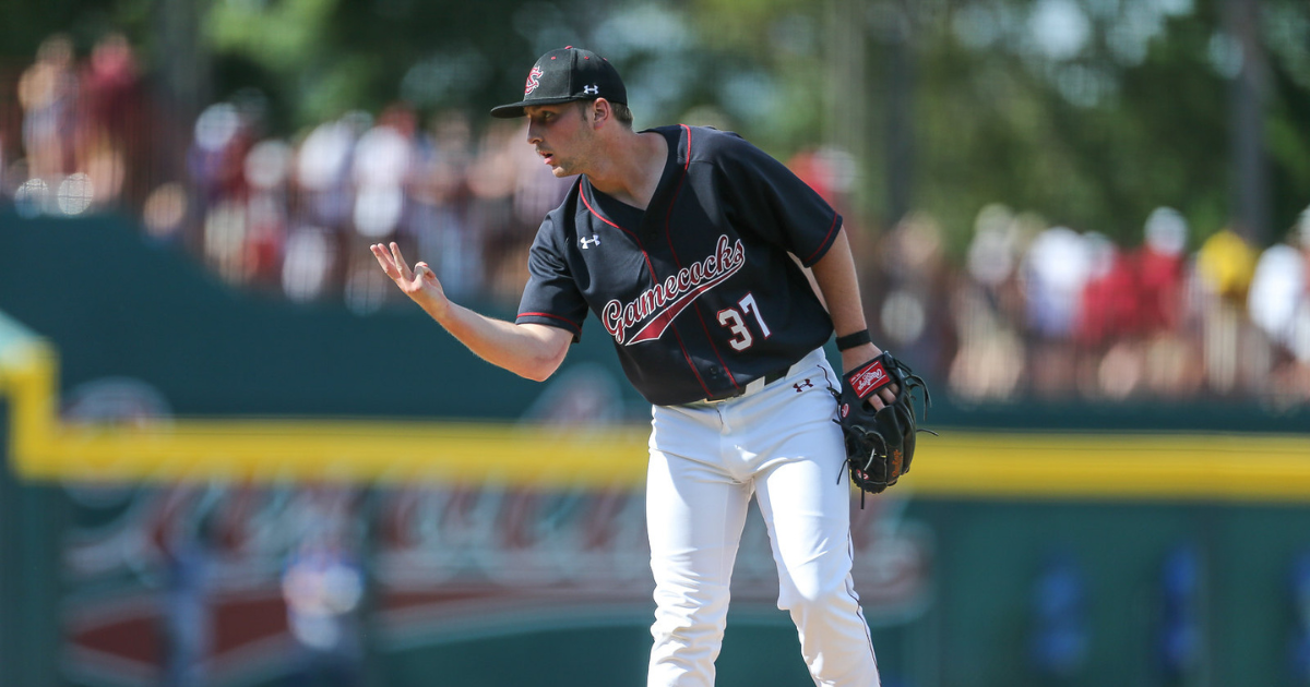 South Carolina completes series sweep over No. 3 Florida
