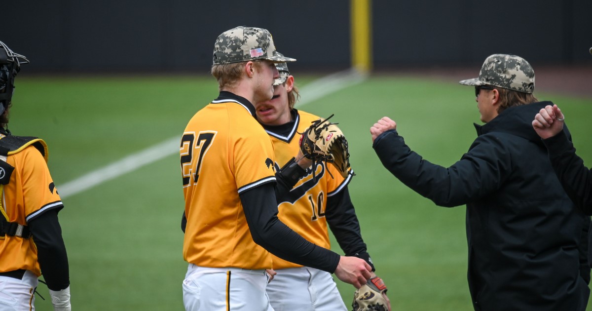 Hawkeyes dominate Nebraska, earn a weekend sweep