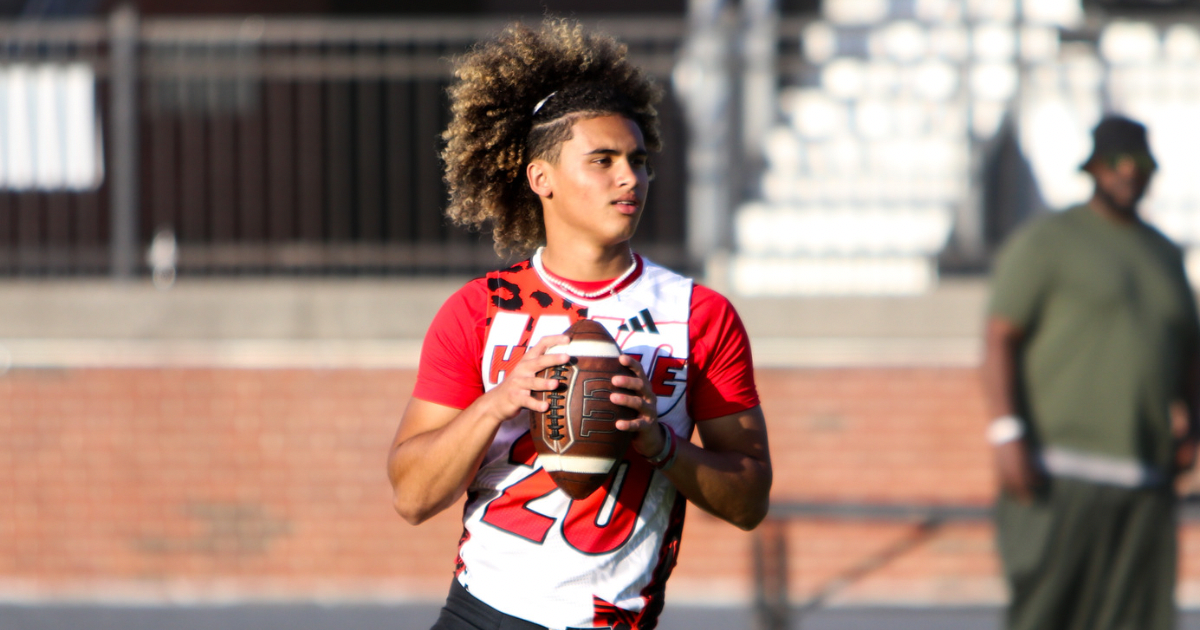 Top 2026 QB Julian Lewis finding multiple selling points with USC