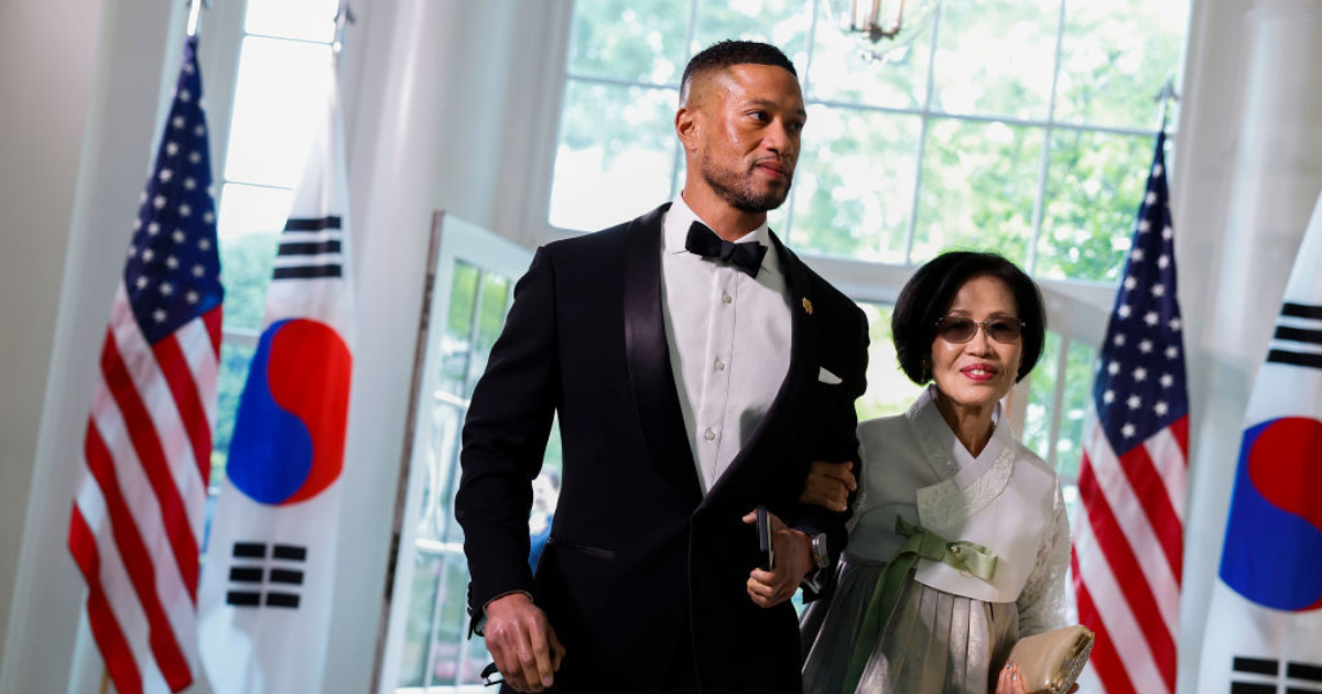 Notre Dame coach Marcus Freeman attends White House dinner