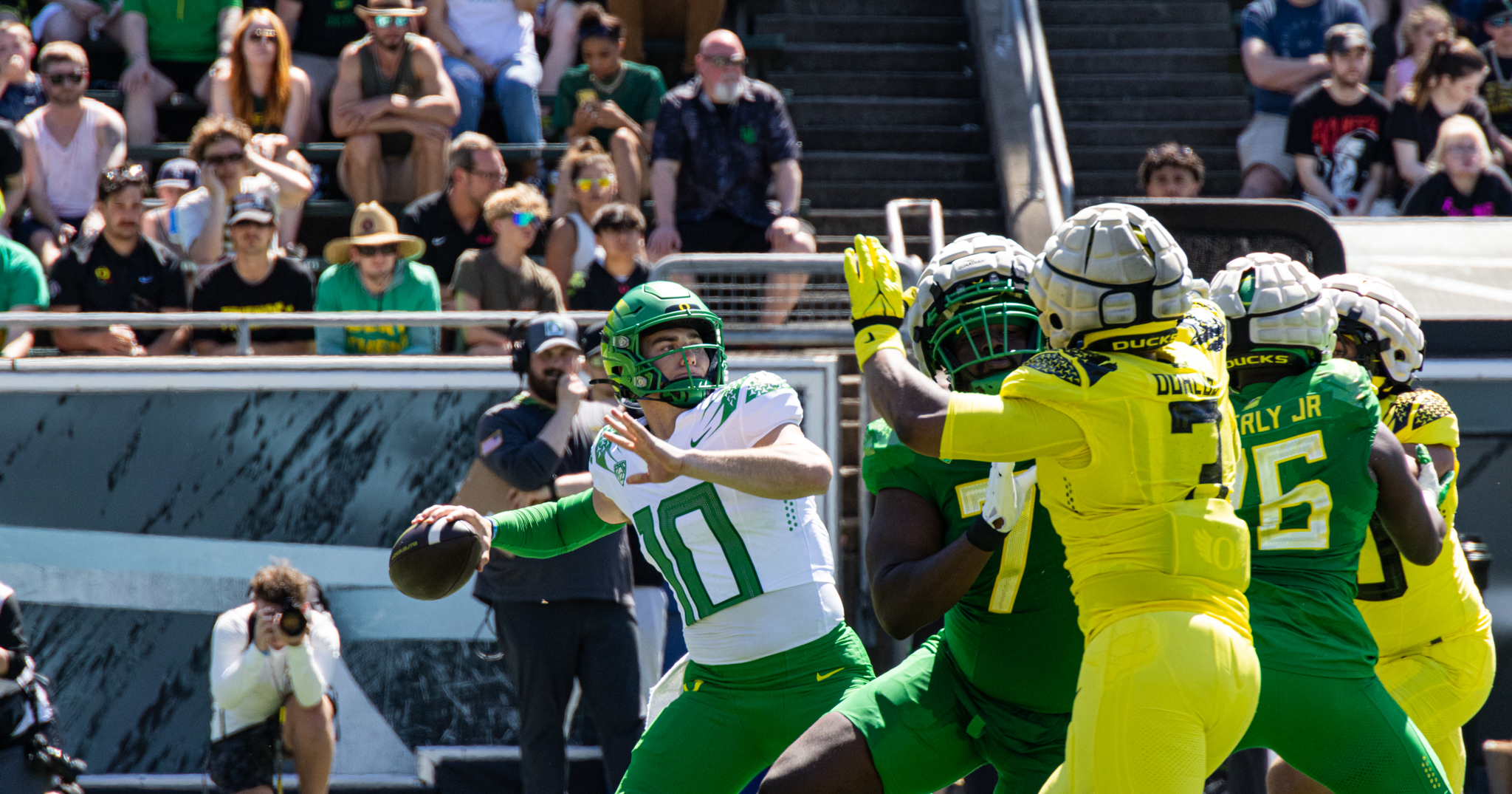 Photo Gallery: Oregon's 2023 spring game - On3