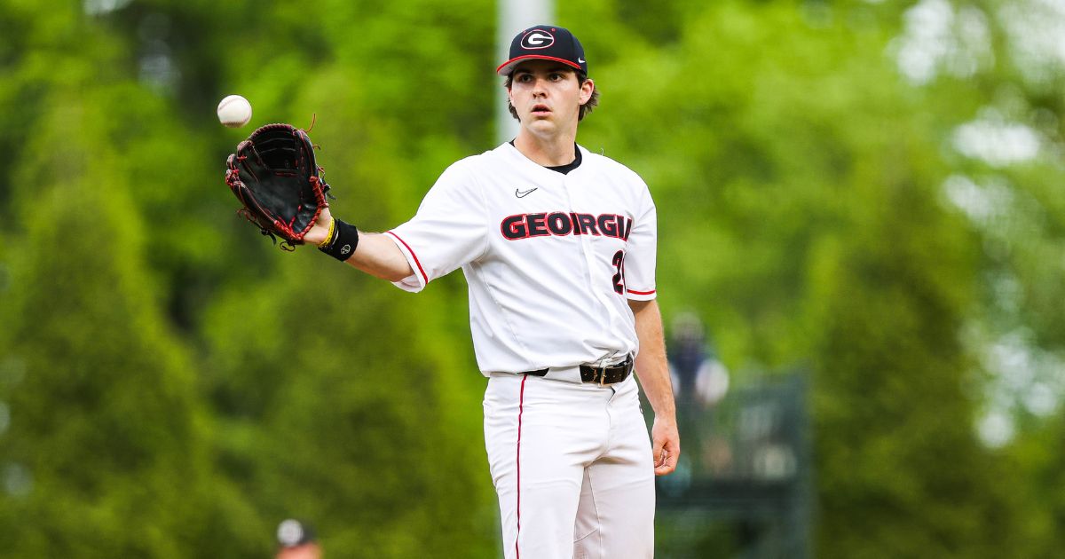 Georgia pitcher Charlie Goldstein exits Vanderbilt game with injury