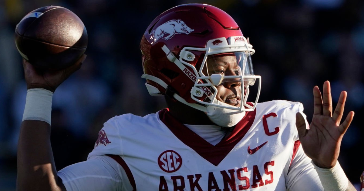 KJ Jefferson being himself on the field, leading Arkansas offense - On3