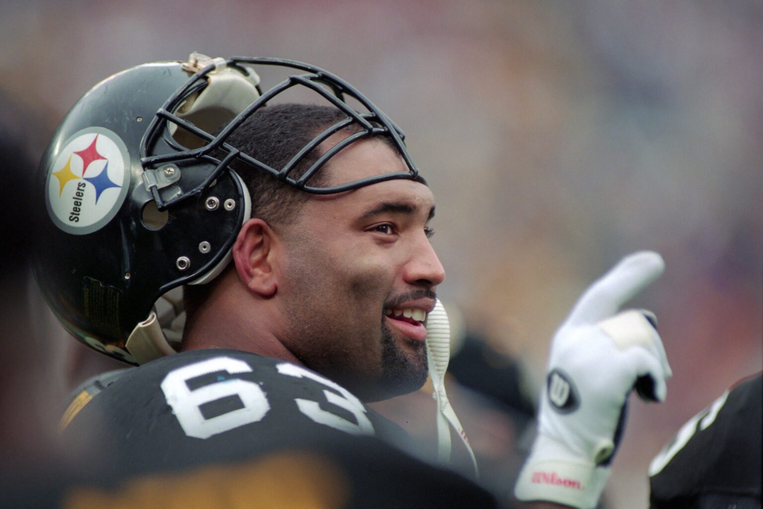 A Legacy of Humility: Playing College Football with Future NFL Hall of ...