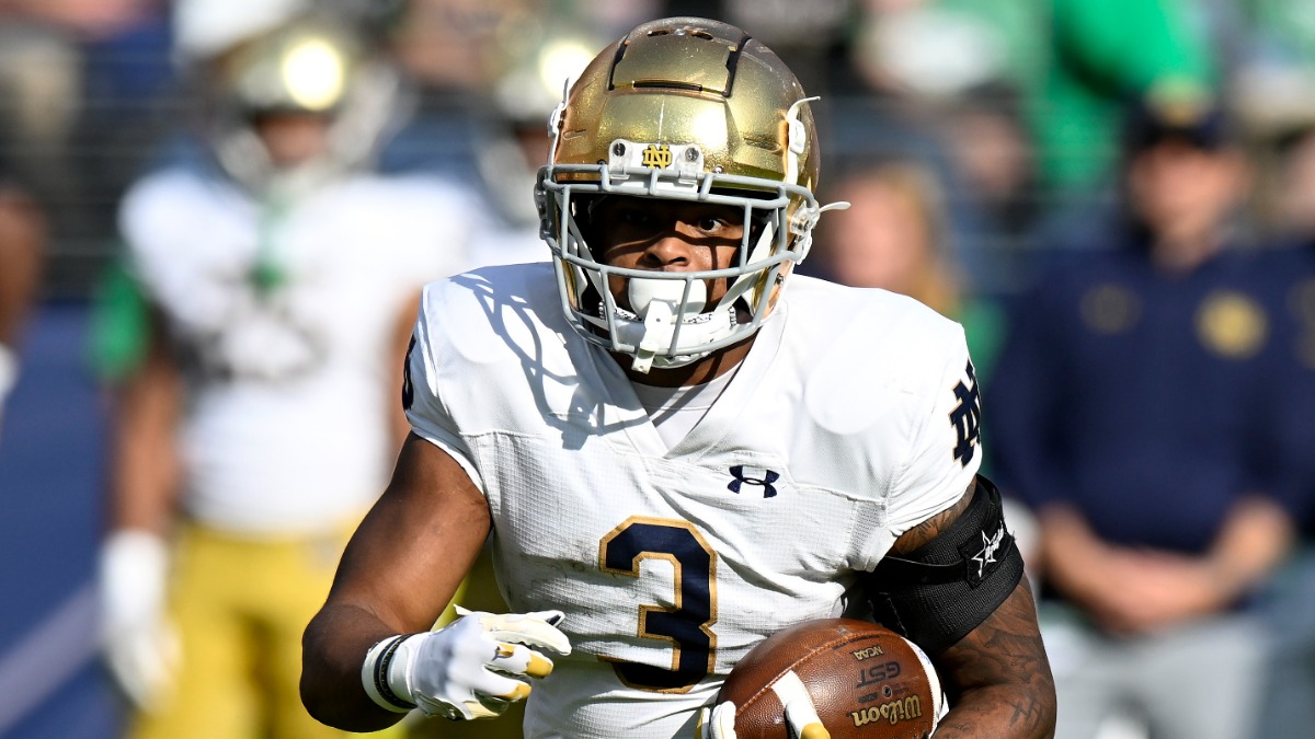 Notre Dame running back Logan Diggs officially visits Ole Miss