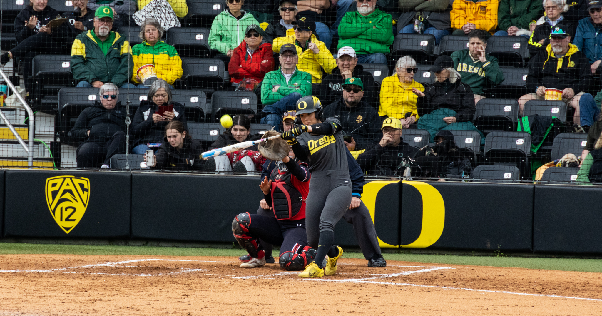 Photo Gallery: No. 13 Oregon softball vs. Utah - On3