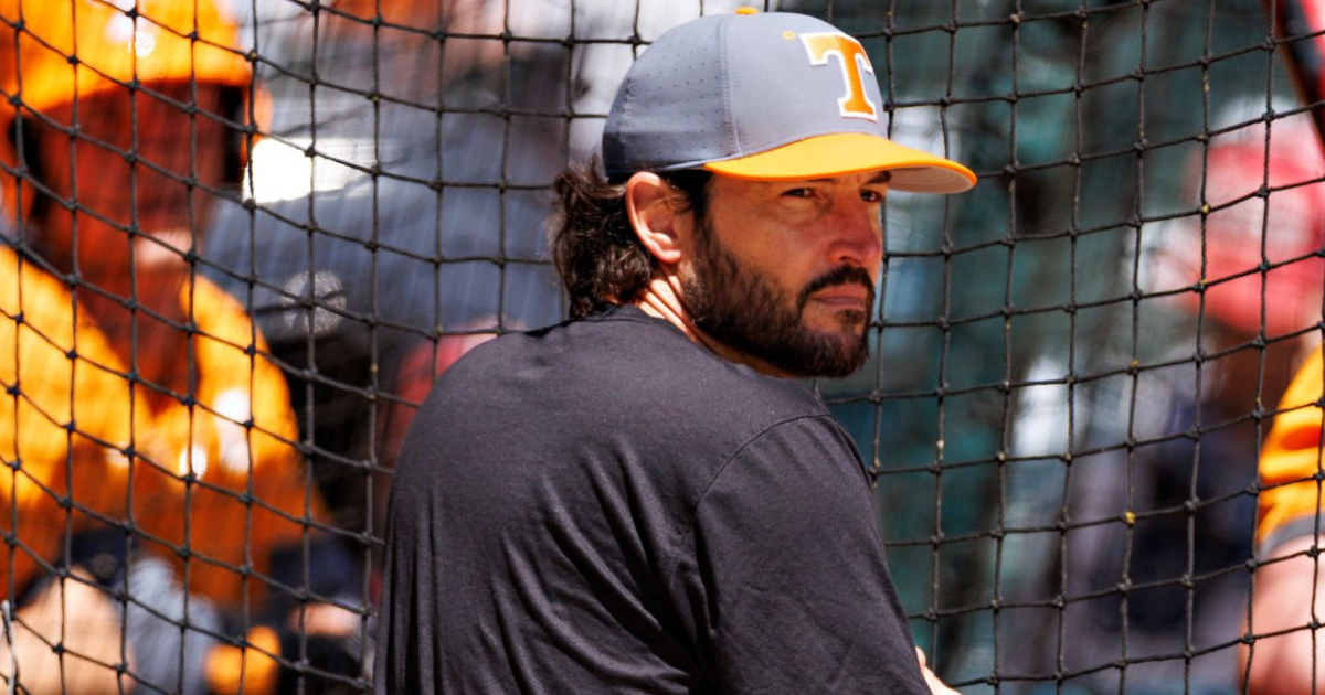 Tony Vitello, Tennessee players explain how difficult it was to sit through delays against ...